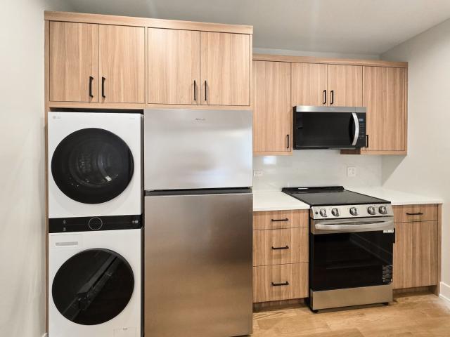 1 BR, 1 BA Apartment 2237 North Bissell Street Unit 2239.5 3W, Chicago, IL 60614