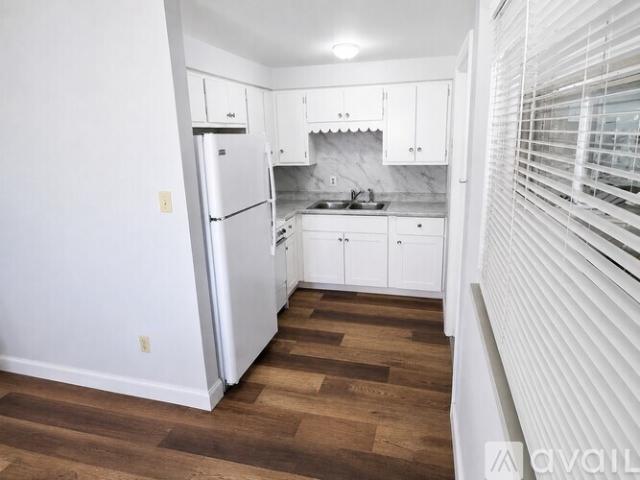 1 BR, 1 BA Apartment 2252 Maple Avenue, Unit 2254 1, Fort Myers, FL 33901