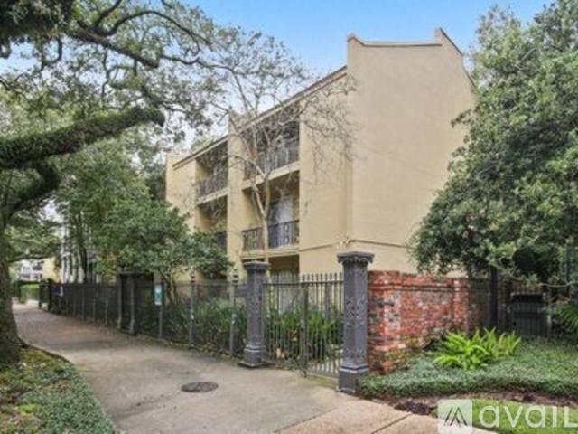1 BR, 1 BA Apartment 2255 St Charles Ave, Unit 1, New Orleans, LA 70130