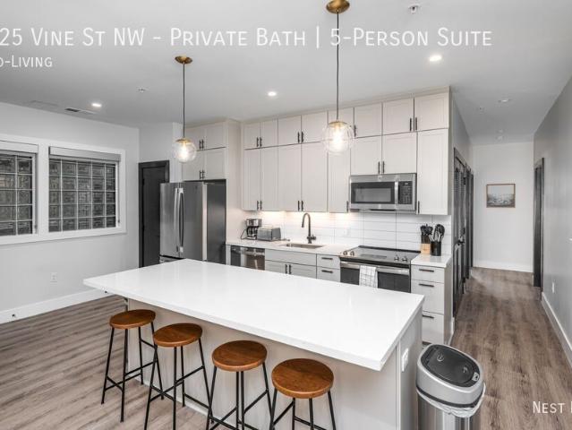 1 BR, 1 BA Apartment 225 Vine St NW, Washington, DC 20012