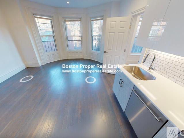 1 BR, 1 BA Apartment 225 Newbury St, Unit 3r, Boston, MA 02116