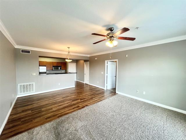 1 BR, 1 BA Apartment 2299 Lone Star Drive, Sugar Land, TX 77479