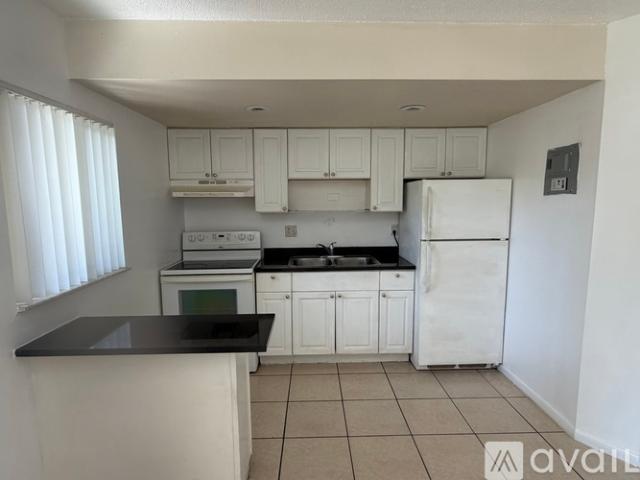 1 BR, 1 BA Apartment 229 W Lancaster Rd, Unit 30, Orlando, FL 32809