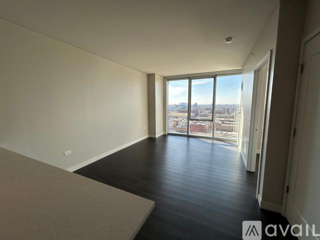 1 BR, 1 BA Apartment 229 S Peoria St, Unit 1713, Chicago, IL 60607