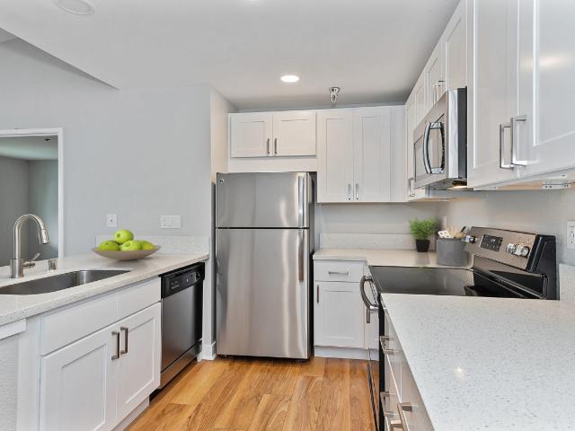1 BR, 1 BA Apartment 2300 Catalina Circle Unit 1 bed, 1 bath, $2279, Oceanside, CA 92056