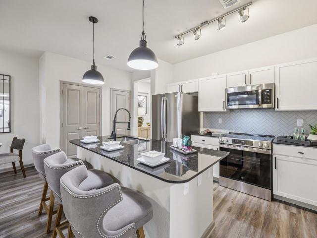 1 BR, 1 BA Apartment 2311 W Grapevine Mills Cir Unit 01107, Grapevine, TX 76051