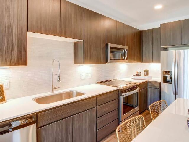 1 BR, 1 BA Apartment 2323 E. Highland Unit 1111, Phoenix, AZ 85016