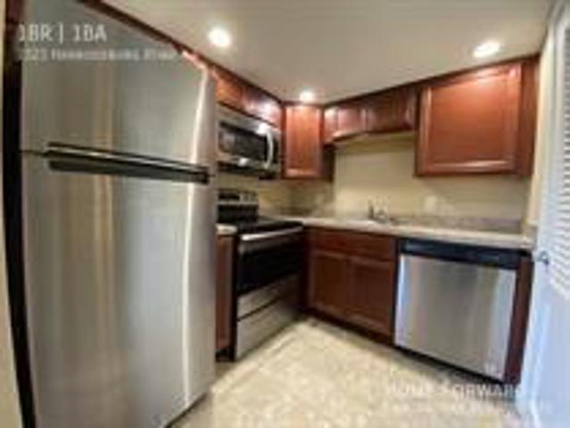 1 BR, 1 BA Apartment 2323 Harrodsburg Road, Lexington, KY 40504