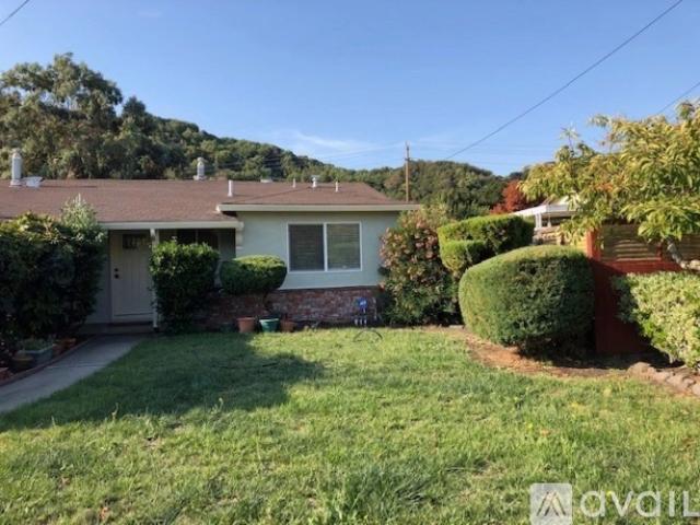 1 BR, 1 BA Apartment 2324 Doidge Avenue, Unit Sunny room in house Pinole, CA 94564
