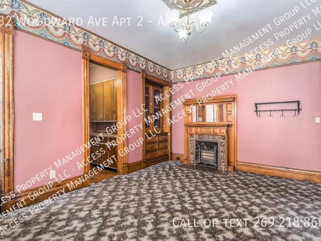 1 BR, 1 BA Apartment 232 Woodward Ave Apt 2, Kalamazoo, MI 49007
