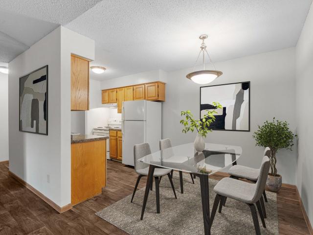 1 BR, 1 BA Apartment 2335 Stewart Avenue Unit 20204, Saint Paul, MN 55116