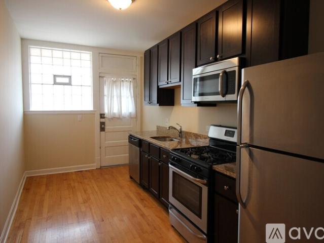 1 BR, 1 BA Apartment 2339 W Rosemont Ave, Unit 3, Chicago, IL 60659