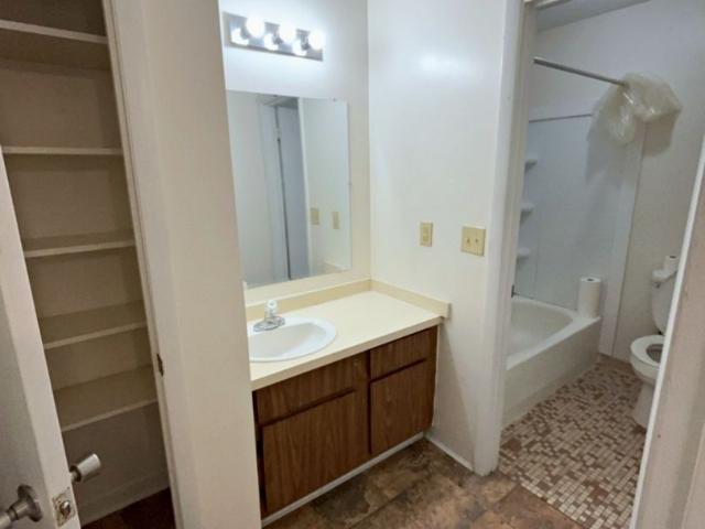 1 BR, 1 BA Apartment 235 Vinewood Rd, Mcminnville, TN 37110