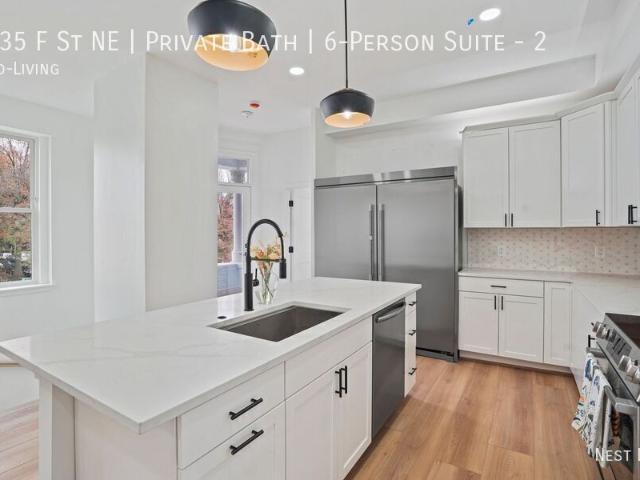 1 BR, 1 BA Apartment 235 F St NE | Private Bath | 6 Person Suite, Washington, DC 20002