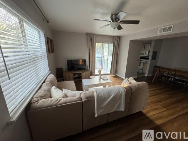 1 BR, 1 BA Apartment 2360 Southwest Archer Road, Unit 305, Gainesville, FL 32608