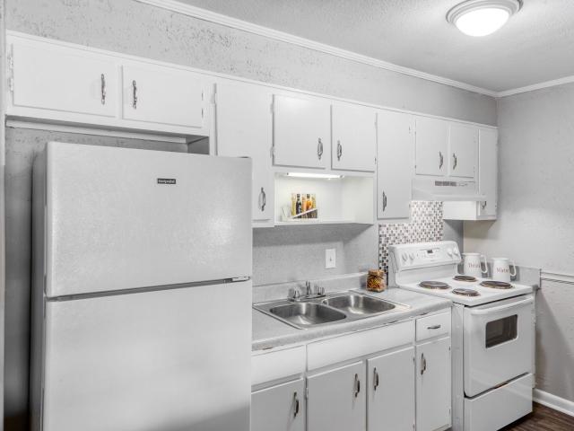 1 BR, 1 BA Apartment 2360 West Broad Street Unit 316, Athens, GA 30606