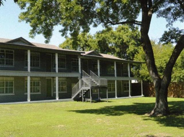 1 BR, 1 BA Apartment 236 Deerwood Drive Unit 327, San Antonio, TX 78209
