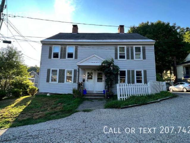 1 BR, 1 BA Apartment 2A Creighton St Newmarket, NH 03857