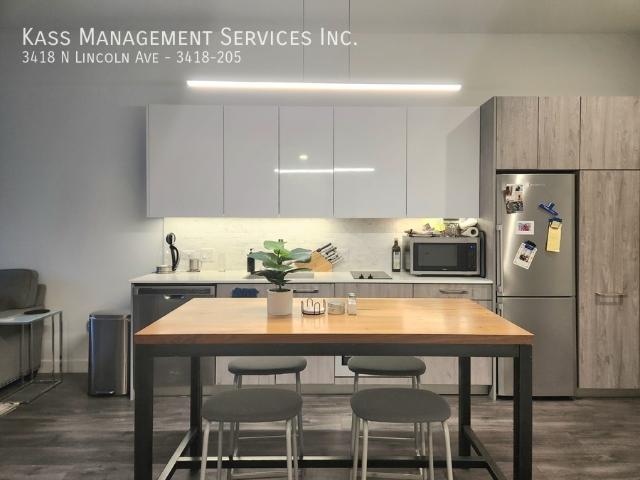 1 BR, 1 BA Apartment 3418 N Lincoln Ave, Chicago, IL 60657