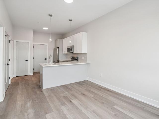 1 BR, 1 BA Apartment 342 West Girard Avenue Unit Unit 306, Philadelphia, PA 19123