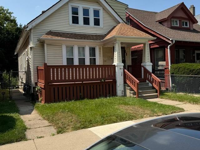 1 BR, 1 BA Apartment 3435 North 23rd Street, Unit B2, Milwaukee, WI 53206