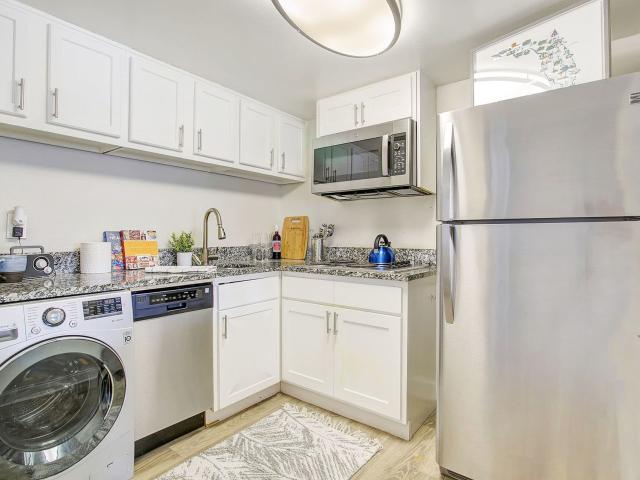 1 BR, 1 BA Apartment 3435 S Orange Ave Unit T215, Orlando, FL 32806