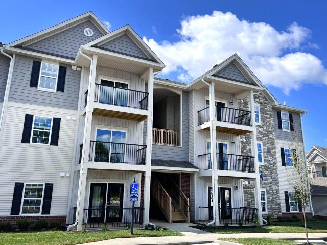 1 BR, 1 BA Apartment 3465 Hebron Station Drive Unit 3330305, Hebron, KY 41048