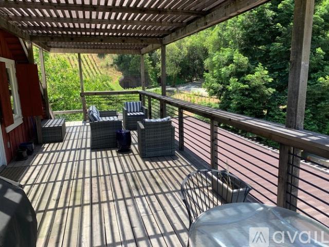 1 BR, 1 BA Apartment 3491 West Dry Creek Road, Unit Studio B, Healdsburg, CA 95448