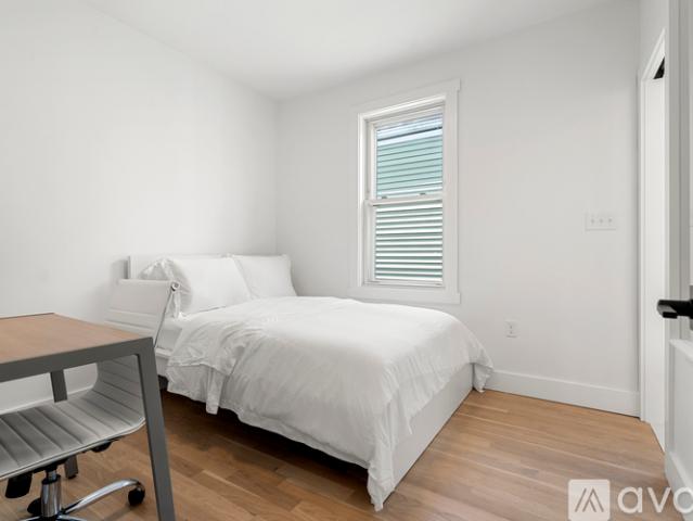 1 BR, 1 BA Apartment 349 W Fourth St, Unit 3, Boston, MA 02127