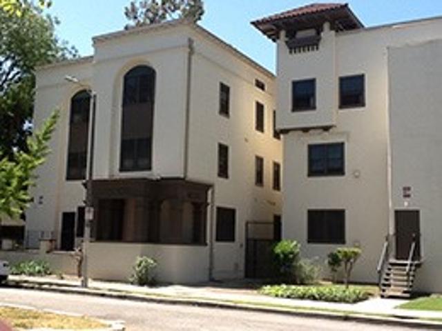 1 BR, 1 BA Apartment 34 St James Park West, Los Angeles, CA 90007