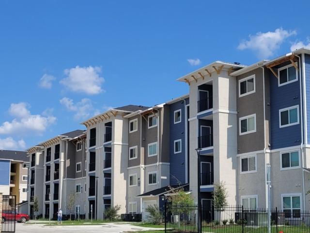 1 BR, 1 BA Apartment 3500 Magic Drive, San Antonio, TX 78229