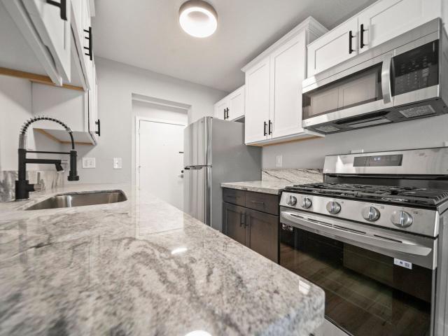 1 BR, 1 BA Apartment 3501 Louisiana Avenue North Unit 123, Minneapolis, MN 55427