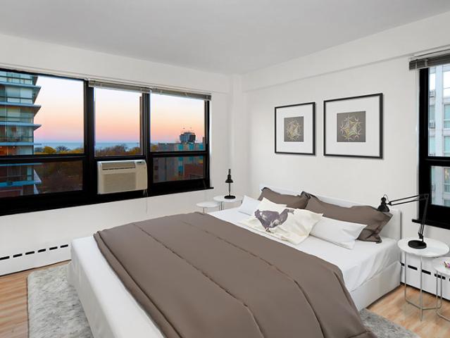 1 BR, 1 BA Apartment 350 W Oakdale Ave Unit 411, Chicago, IL 60657