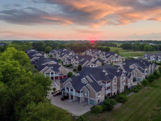 1 BR, 1 BA Apartment 355 88th Street Unit 11207, West Des Moines, IA 50266