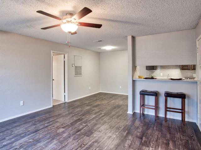 1 BR, 1 BA Apartment 355 NW Hillery St Unit 714, Burleson, TX 76028