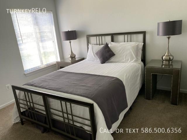 1 BR, 1 BA Apartment 35950 Dequindre Rd, Sterling Heights, MI 48310