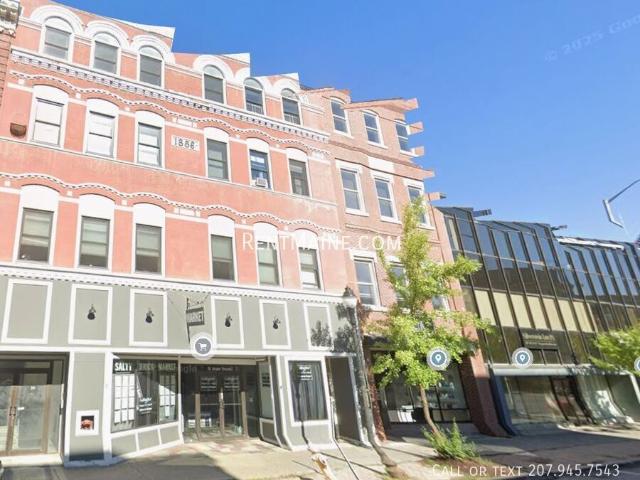 1 BR, 1 BA Apartment 35 Main St. Apt Bangor, ME 04401