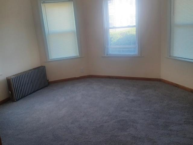 1 BR, 1 BA Apartment 35 Lansdowne St, Brockton, MA 02301