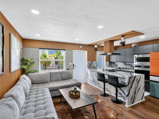 1 BR, 1 BA Apartment 363 Washington Avenue, Miami Beach, FL 33139