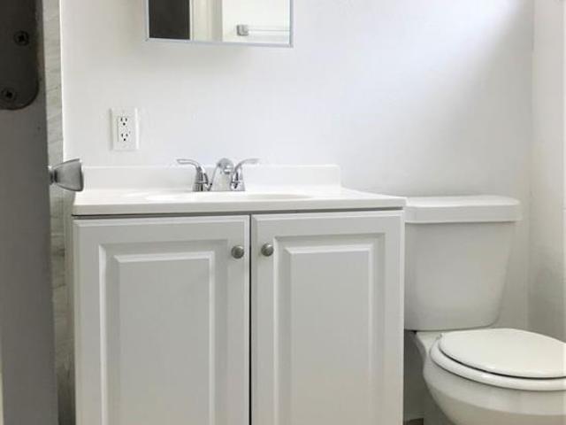 1 BR, 1 BA Apartment 3611 North Dixie Highway, Oakland Park, FL 33334