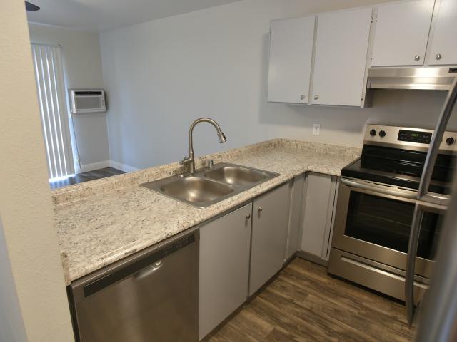 1 BR, 1 BA Apartment 3626 Lower Honoapiilani Rd Unit A215, Lahaina, HI 96761