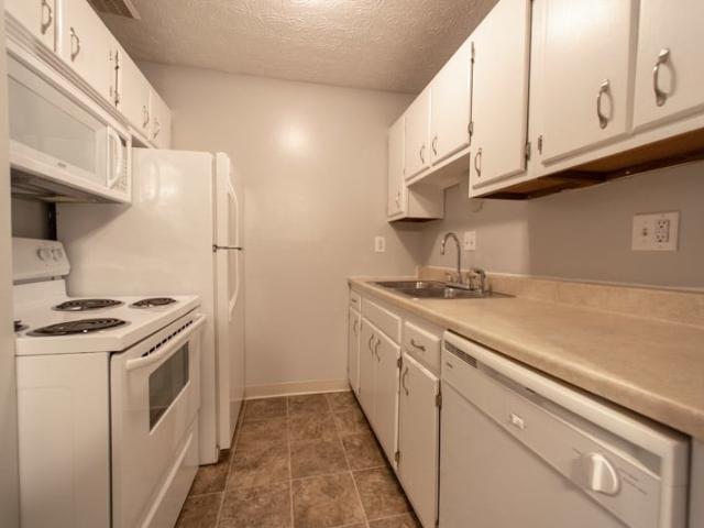 1 BR, 1 BA Apartment 3642 Tarpis Ave Unit 3630 18, Cincinnati, OH 45208