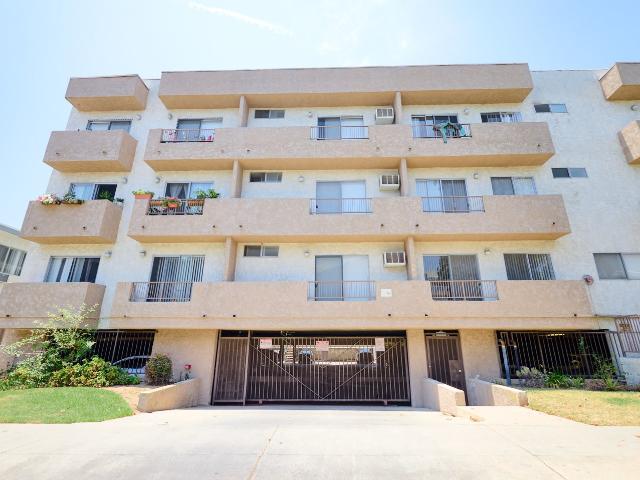 1 BR, 1 BA Apartment 3671 Glendon Avenue Unit 100, Los Angeles, CA 90034