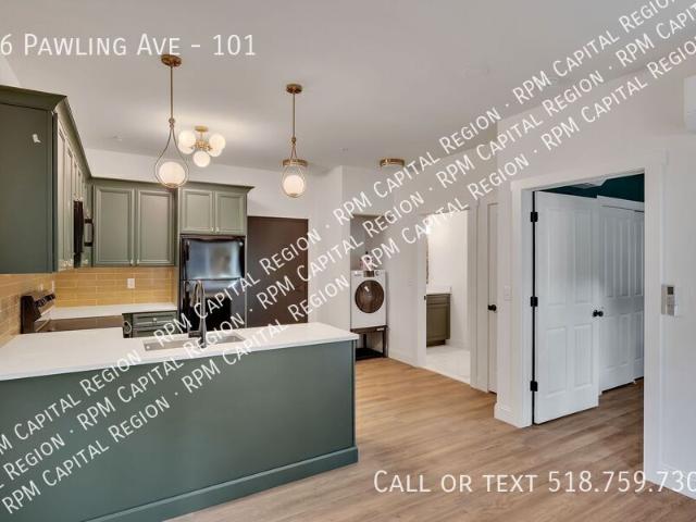 1 BR, 1 BA Apartment 36 Pawling Ave, Troy, NY 12180