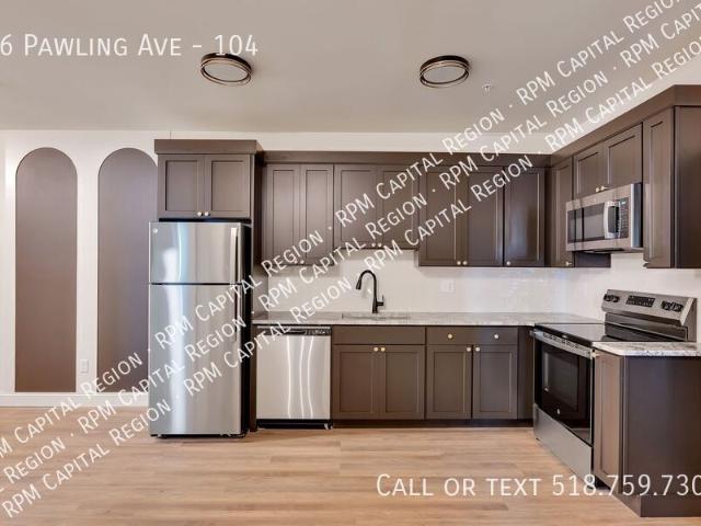 1 BR, 1 BA Apartment 36 Pawling Ave, Troy, NY 12180