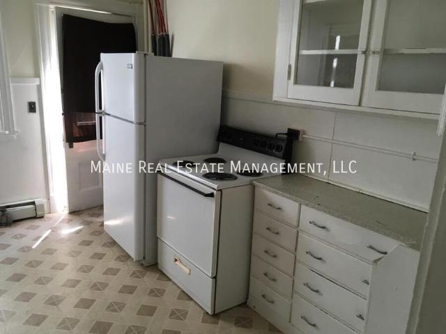 1 BR, 1 BA Apartment 36 Third St Apt Bangor, ME 04401
