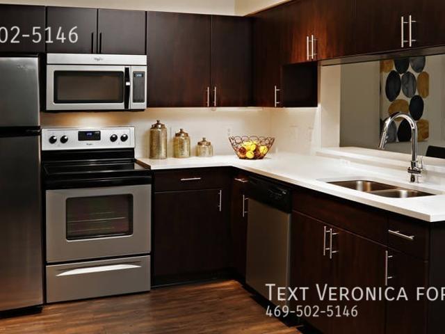 1 BR, 1 BA Apartment 3700 Cole Avenue, Dallas, TX 75204