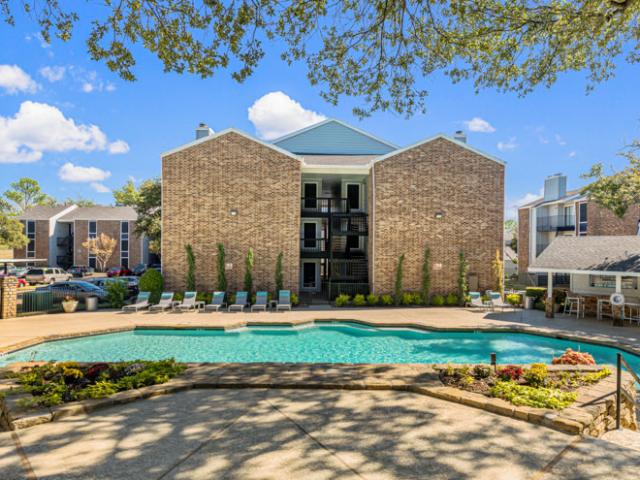 1 BR, 1 BA Apartment 3700 Valley View Lane Unit 11 1046, Irving, TX 75062