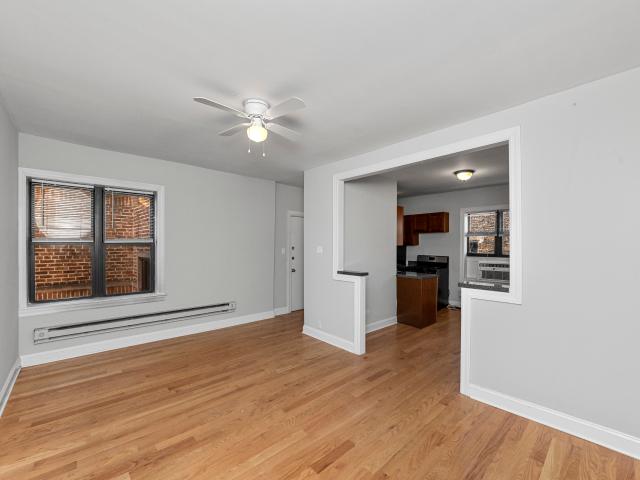 1 BR, 1 BA Apartment 3722 North Pine Grove Avenue, Chicago, IL 60613