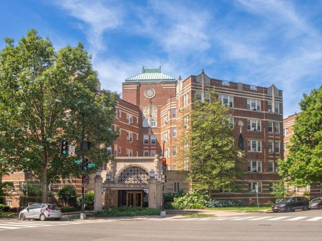 1 BR, 1 BA Apartment 3726 Connecticut Ave NW Unit 11, Washington, DC 20008